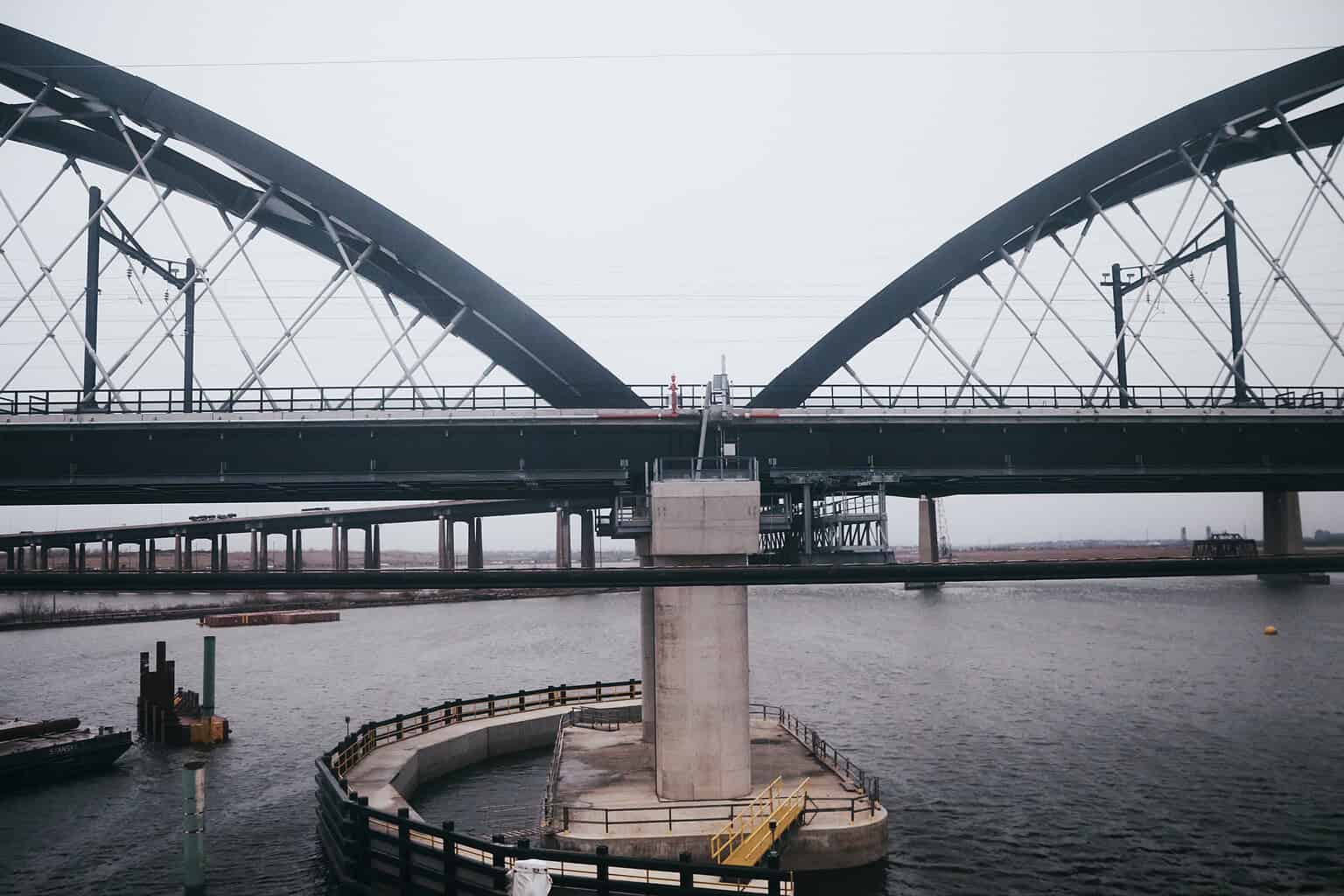 New Portal North Bridge brings NJ Transit trains onto a faster track ...
